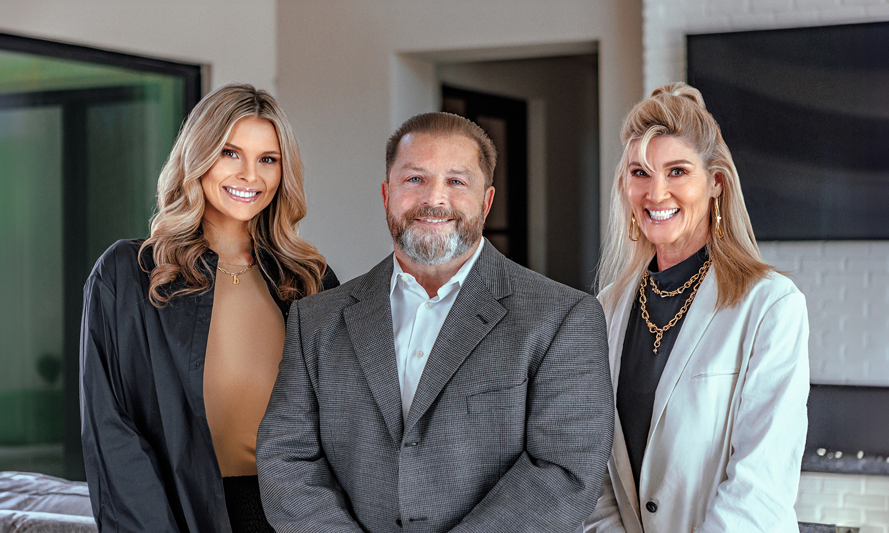 Exec-Elite Team - Phoenix Agent Magazine